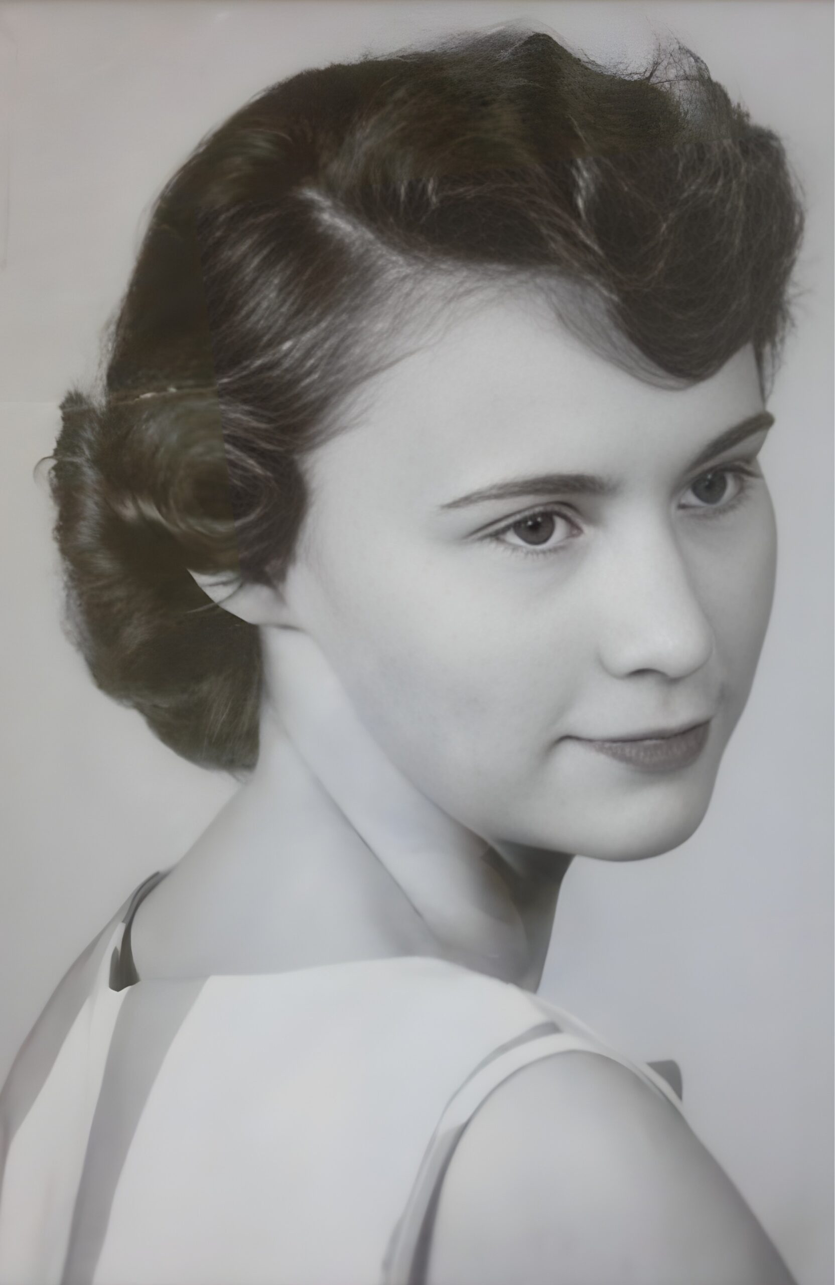 Celebrating the Life of Frances Wolfe | Kwizr