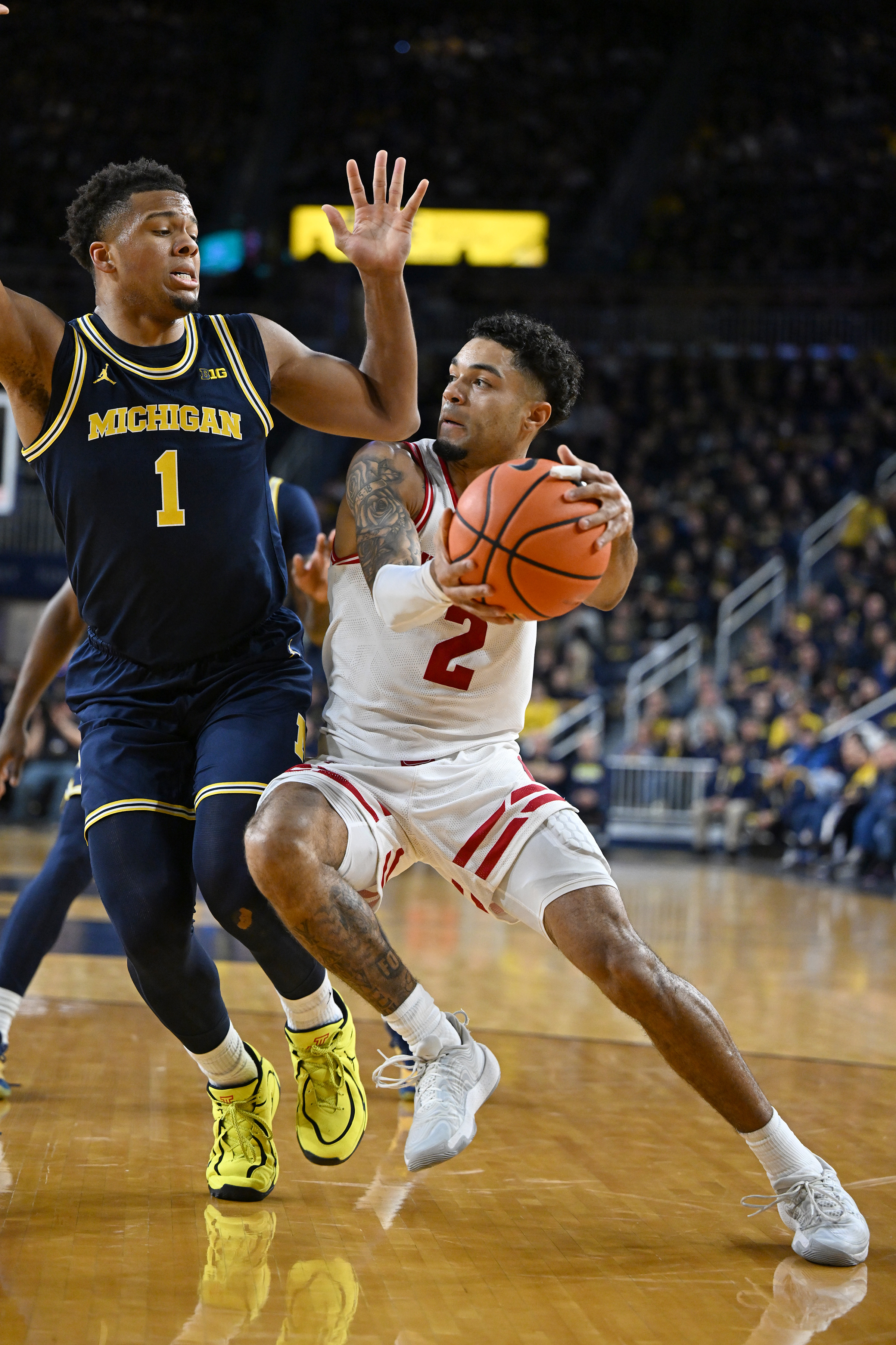 Wisconsin Stuns No. 2 Michigan with a 91-88 Victory | Kwizr
